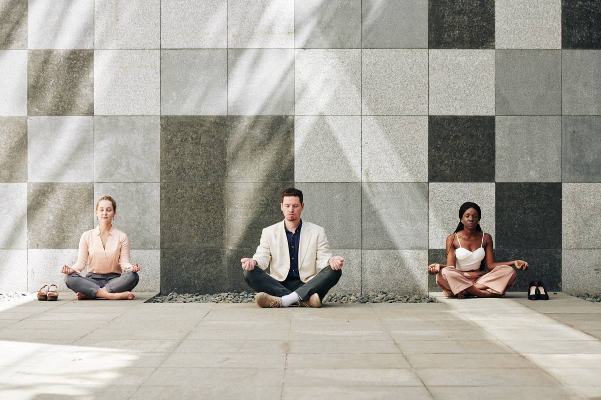Understanding the Difference Between Meditation and Mindfulness